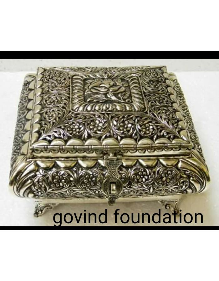 Silver box 6×5 Silver box for Dryfruit and paan box in pure silver