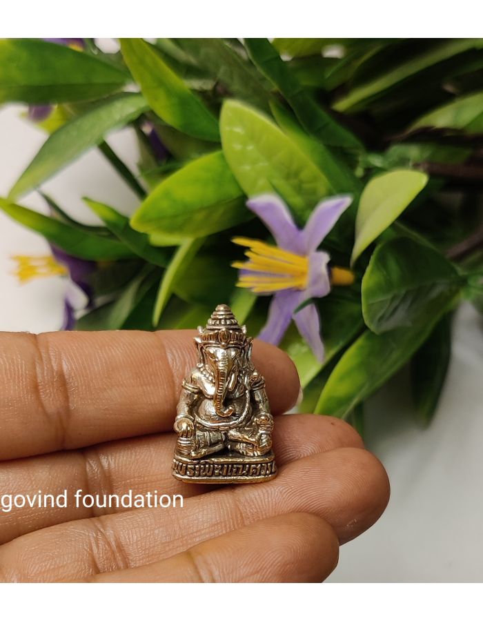 Silver Ganesh idol 3 cm Ganesh Murti in pure silver