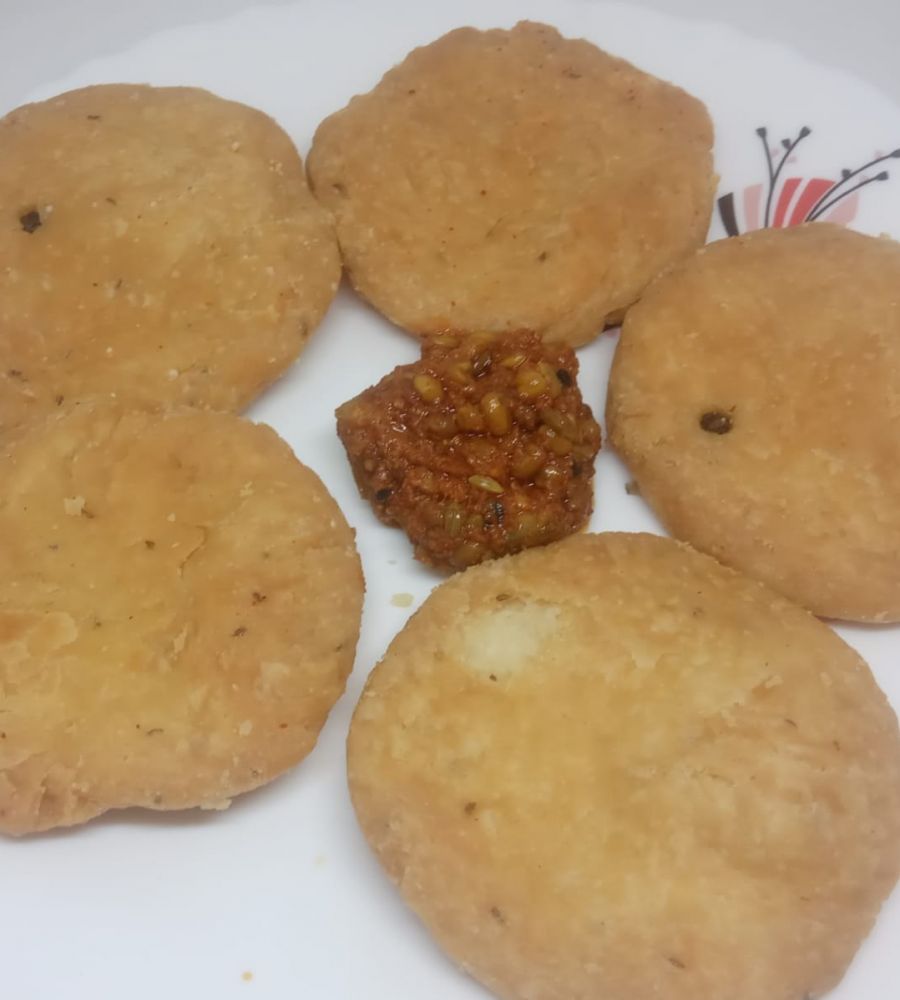 Achari mathri 400 gm