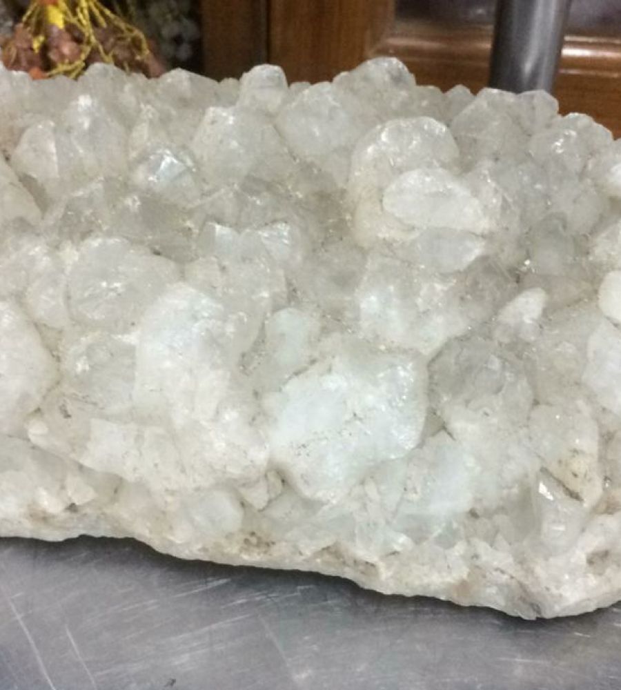 Crystal cluster raw crystal rough raw sphatik cluster 650gm