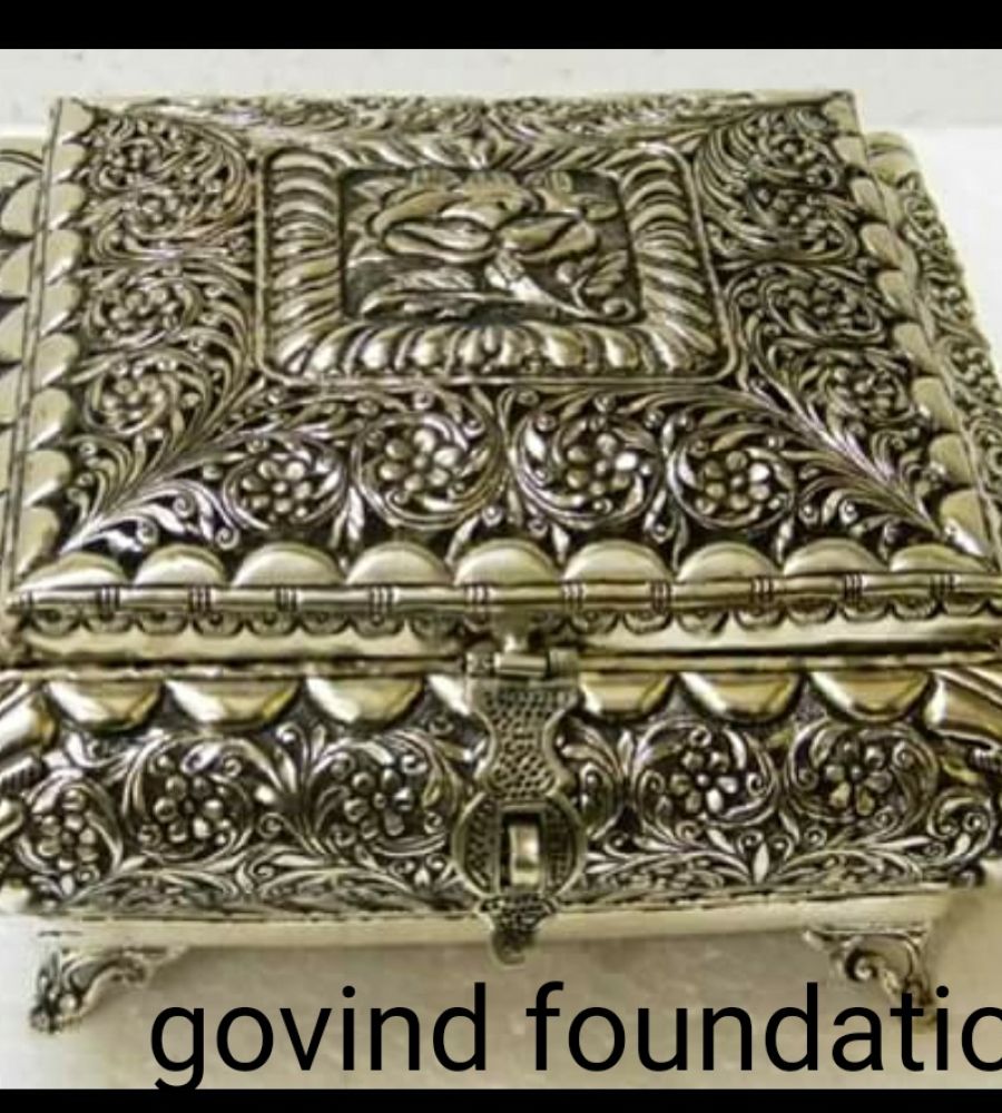 Silver box 6×5 Silver box for Dryfruit and paan box in pure silver